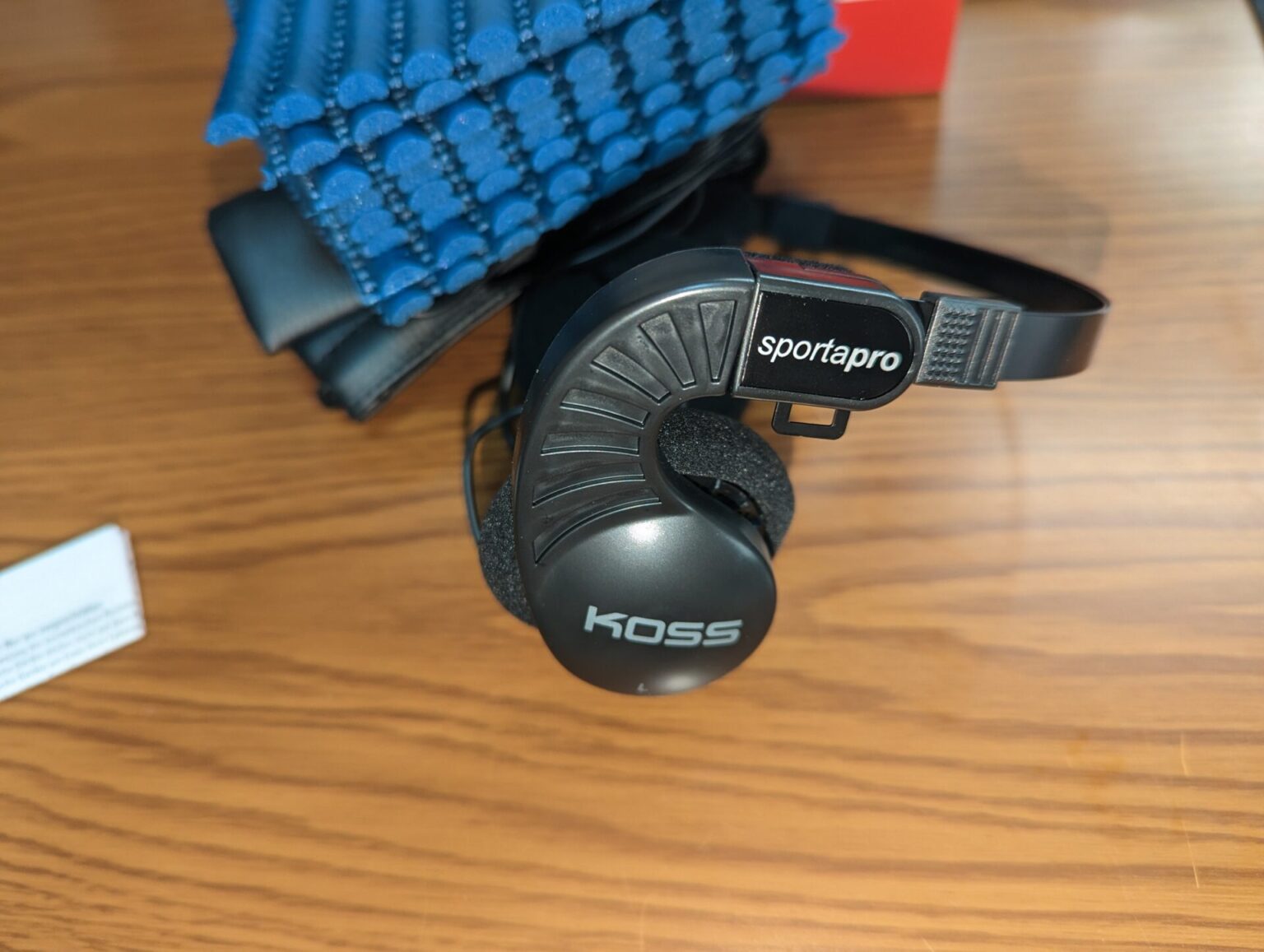 KOSS SportaPro レビュー 高音質・高コスパの開放型ヘッドホンです | EZの日常